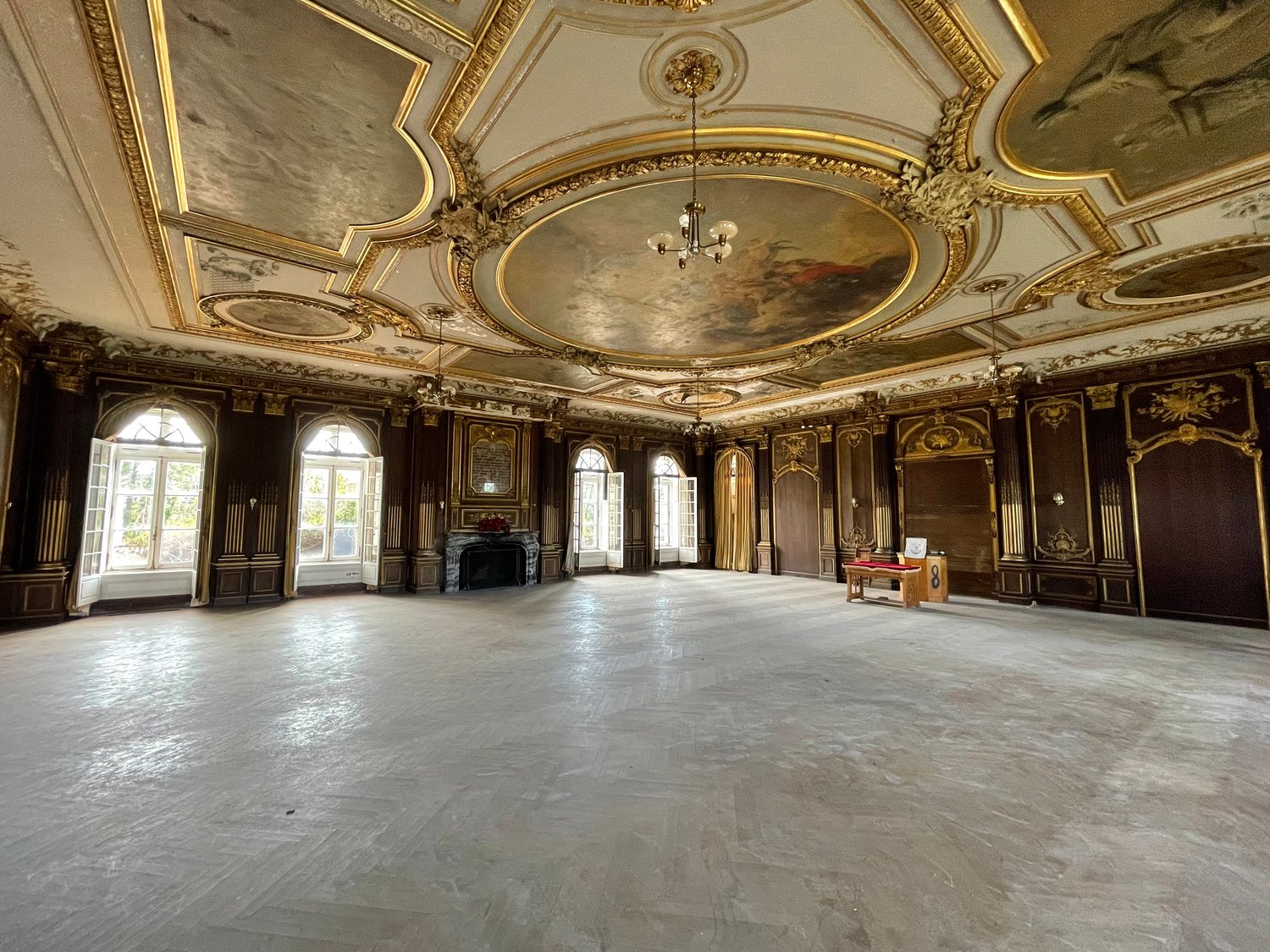 Lynnewood Hall, vacant for 30 years, to be purchased and restored by ...
