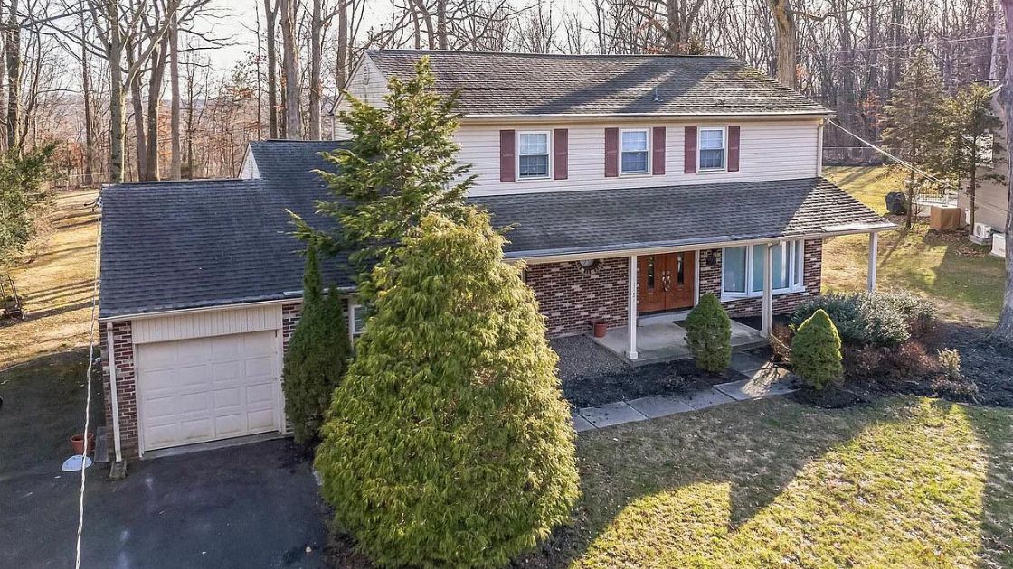 For Sale: 1121 Dundee Dr, Dresher | Jason Wittenstein | Keller Williams ...