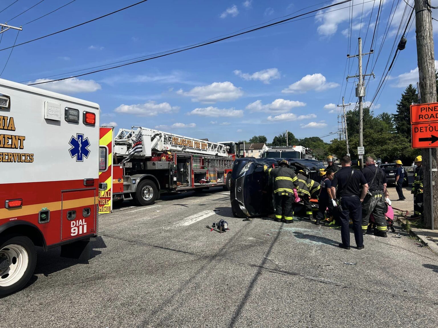 Huntingdon Valley Fire Company assists with three-vehicle rescue at ...