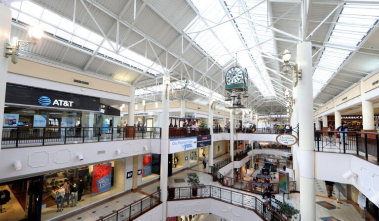 WHYY reports on Willow Grove Park Mall's decline, hopes for the future ...