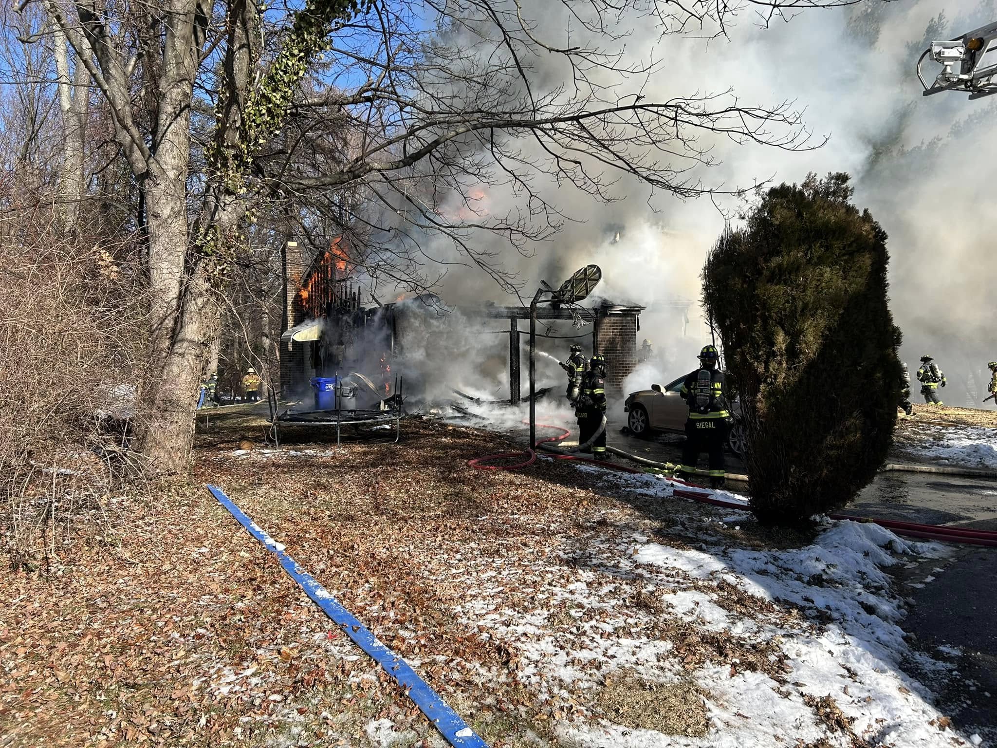Edge Hill Fire Company responds to afternoon house fire in La Mott ...