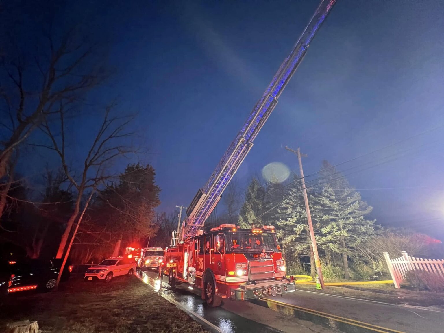 Huntingdon Valley, Bryn Athyn fire companies battle evening housefire ...