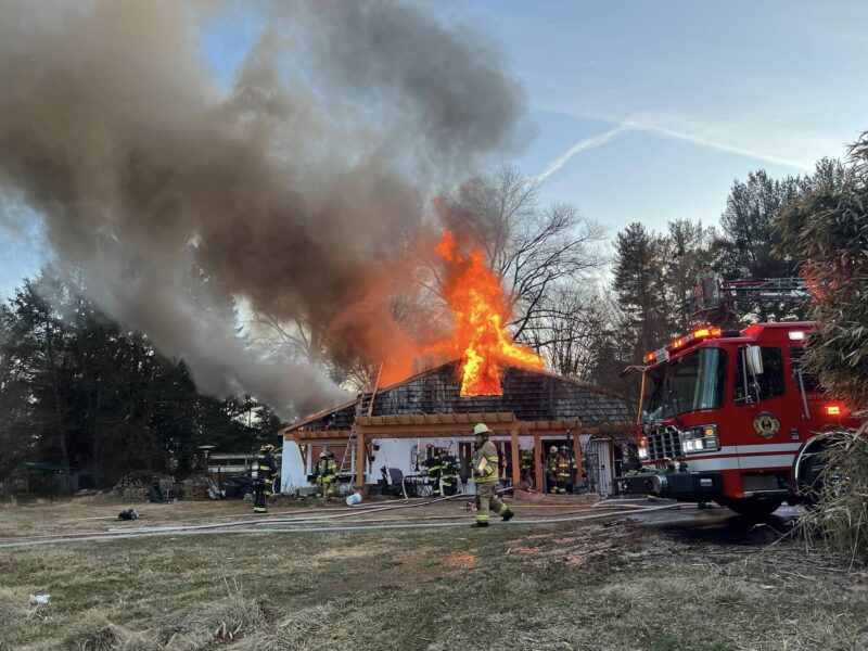 Huntingdon Valley, Bryn Athyn fire companies battle evening housefire ...