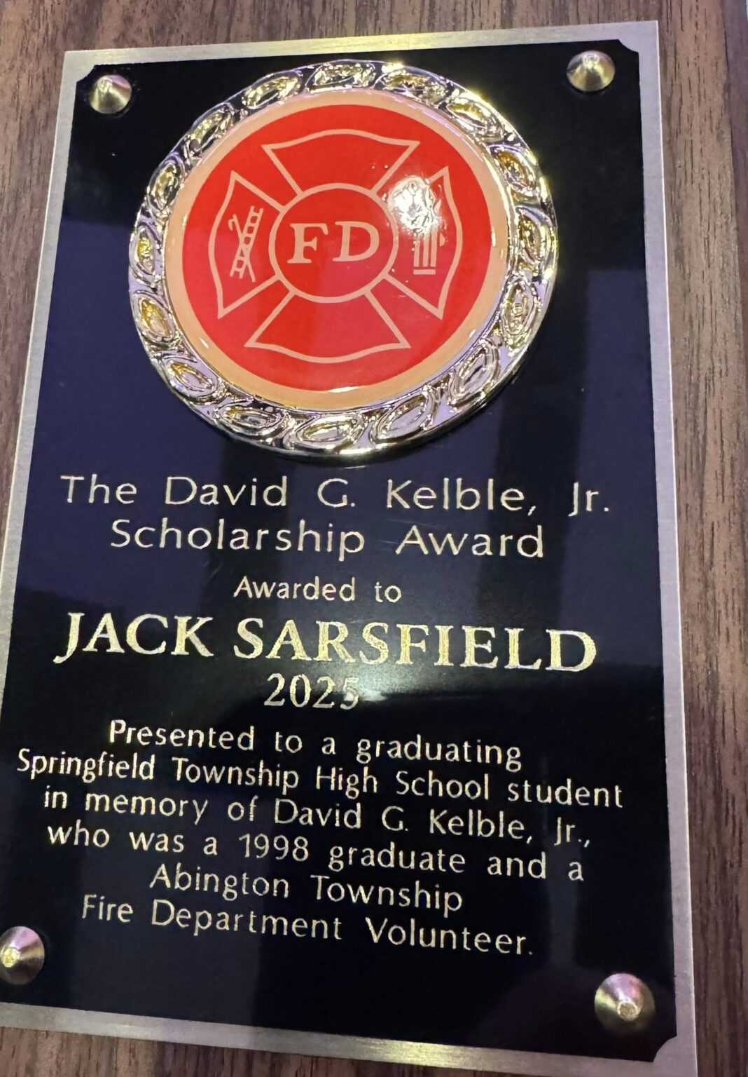 Upper Moreland police welcome new officer, Springfield High seniors ...