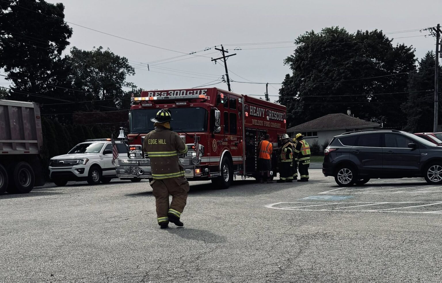 Edge Hill Fire Company crews free entrapped driver - Glenside Local