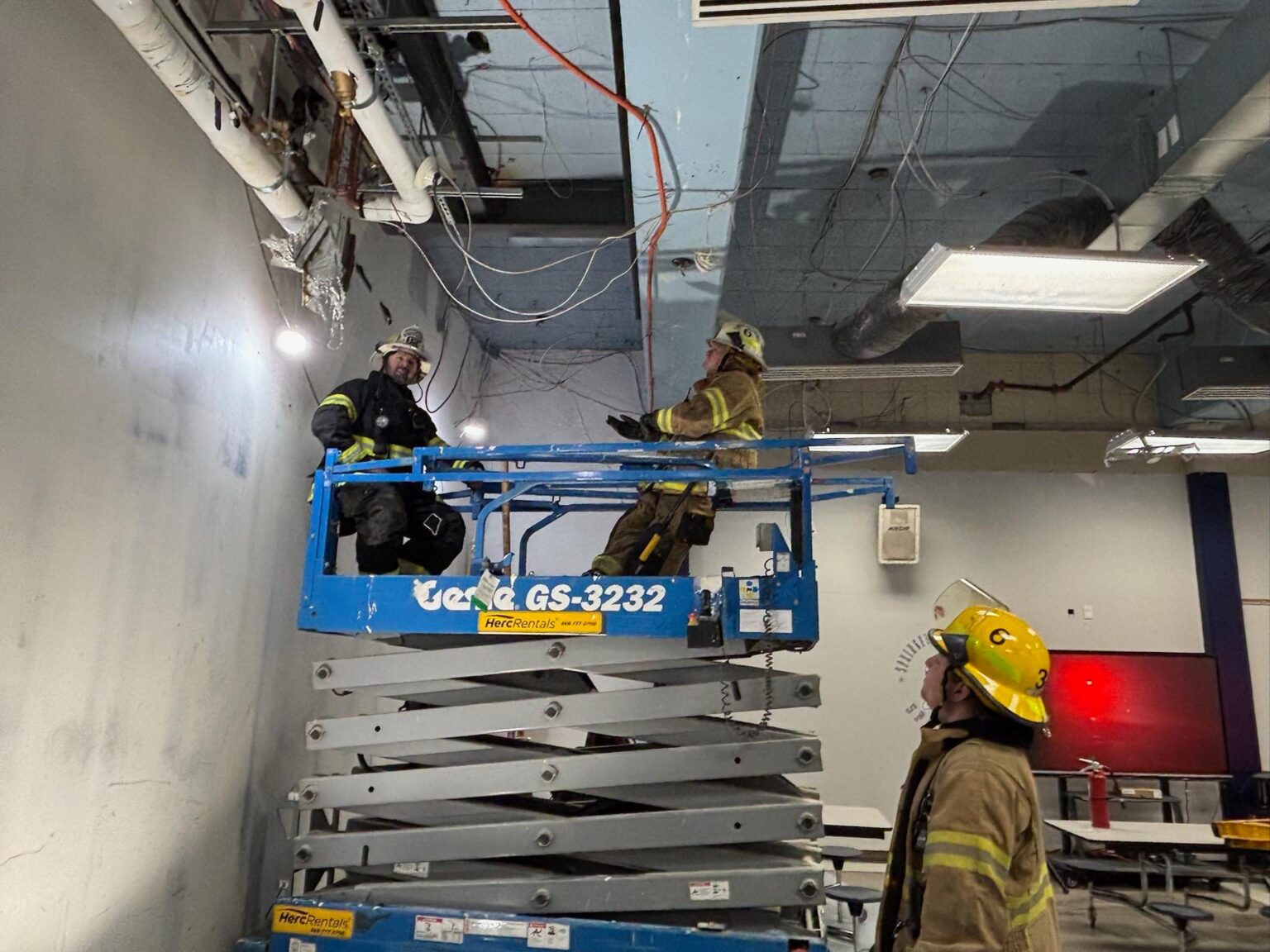 Multiple crews extinguish fire in Springfield Township Middle School's ...