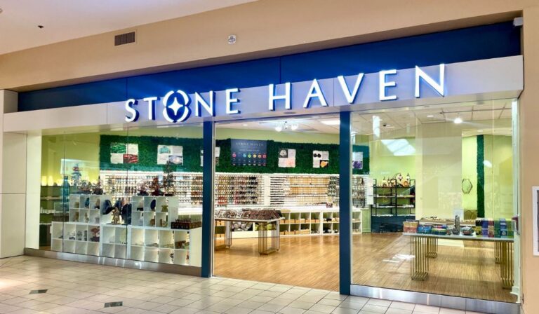 2 new stores now open at the Willow Grove Park Mall, another store ...