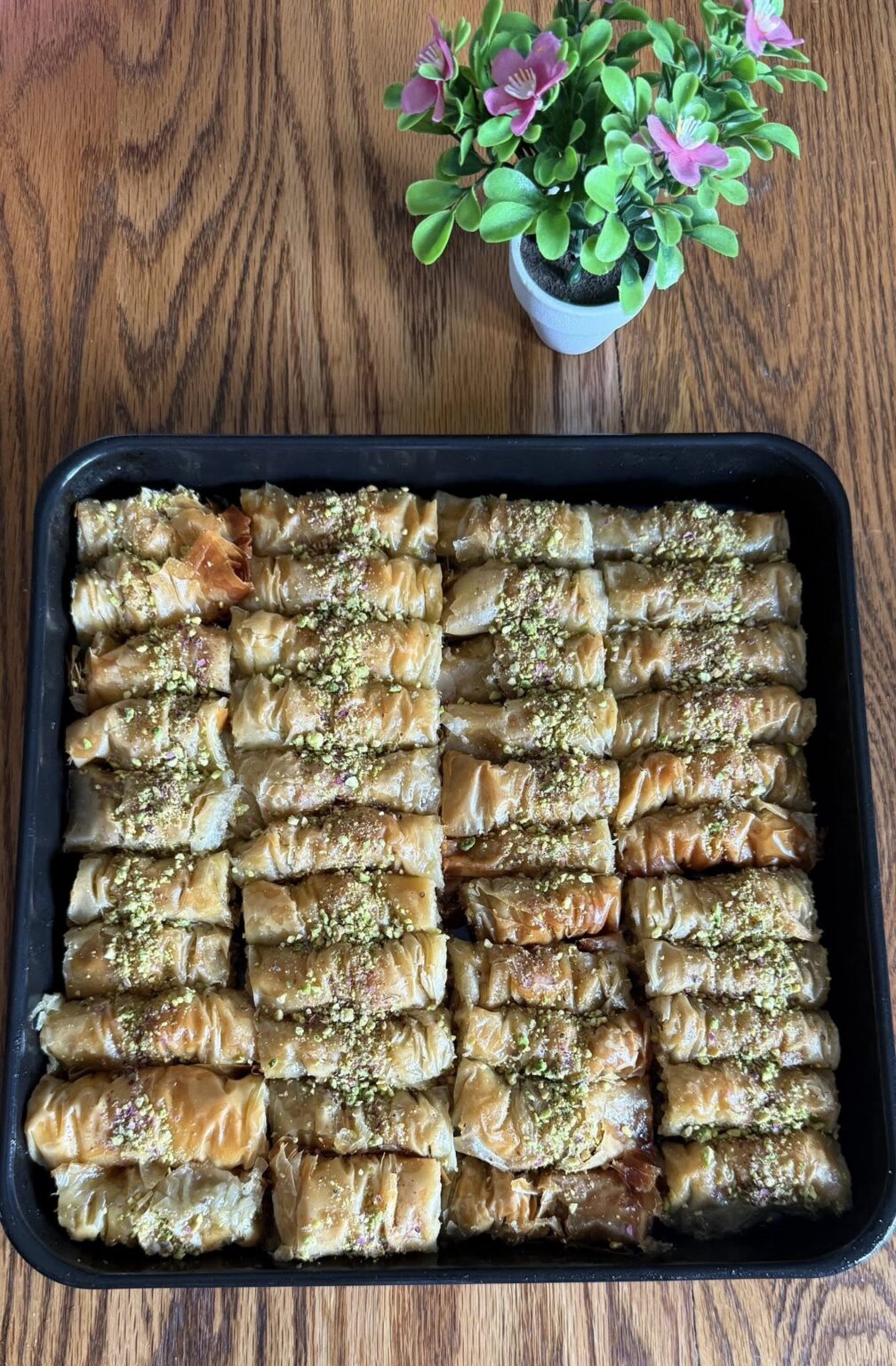 Abington residents, Afghan refugees run a commercial pastry kitchen ...